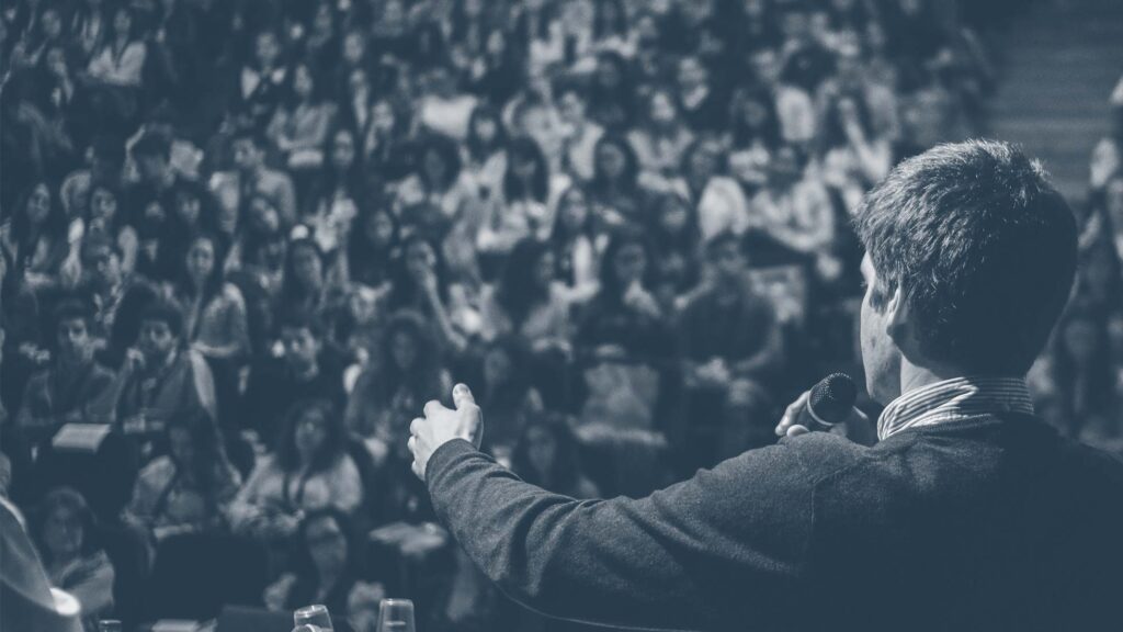 PromptOverFlow: La nueva era de los datos y los modelos de código abierto - Plain ConceptsPlain ...